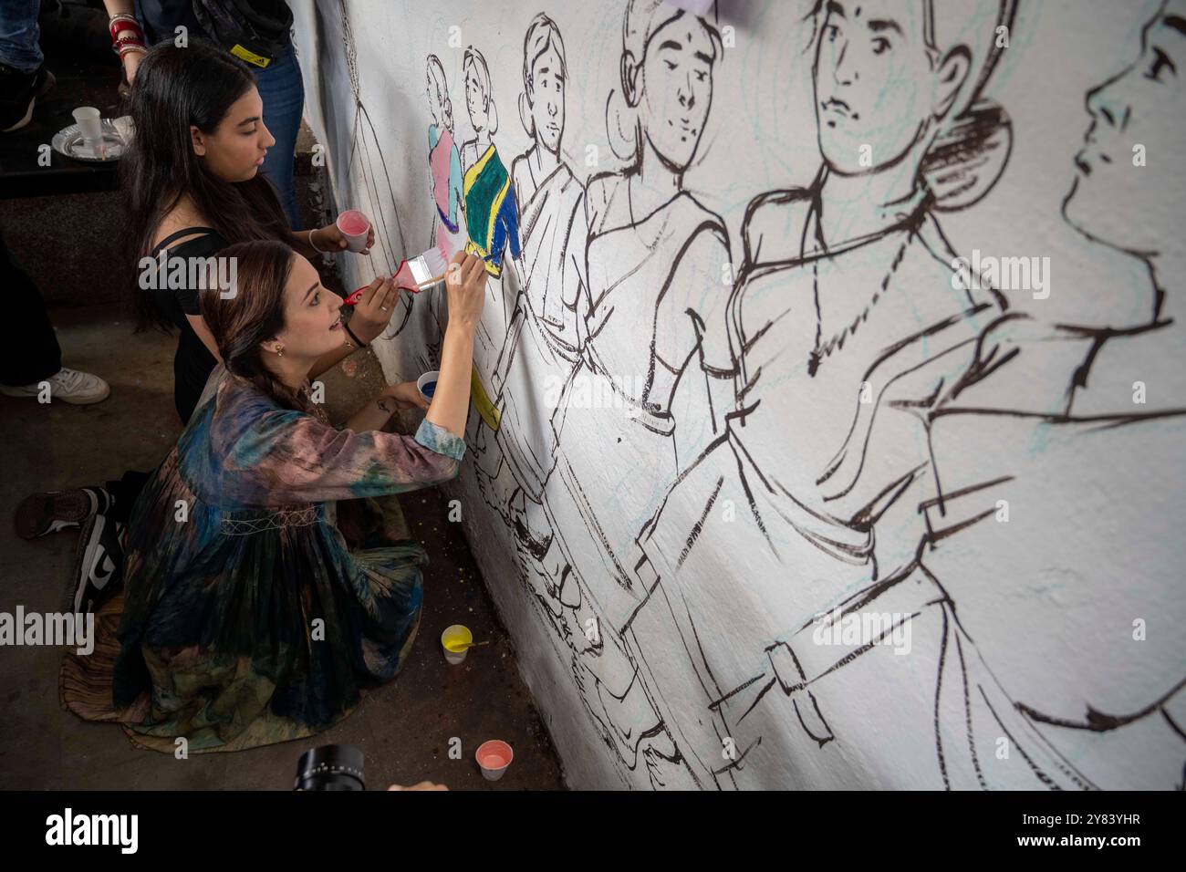 Bollywood graffiti hi-res stock photography and images - Alamy