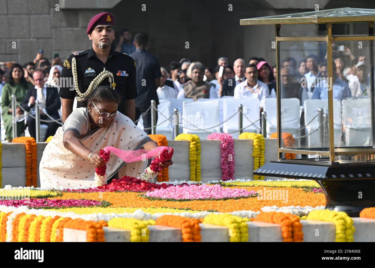 NEW DELHI, INDIA - OCTOBER 2: President of India Droupadi Murmu pays ...