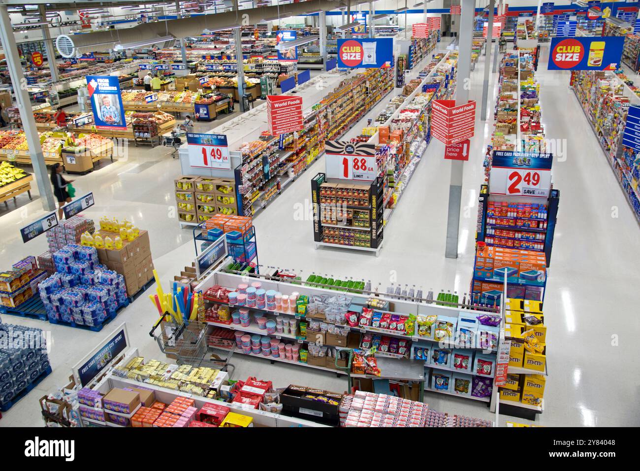 Toronto, Ontario / Canada - July 16, 2024: Supermarket with price ...