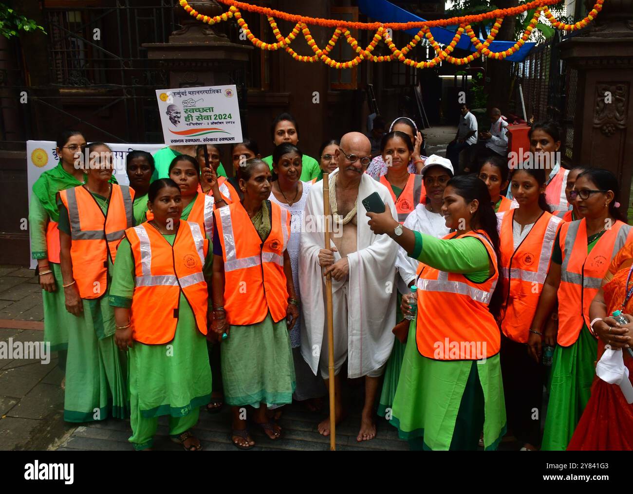MUMBAI, INDIA - OCTOBER 2: To commemorate Gandhi Jayanti, the Mumbai ...