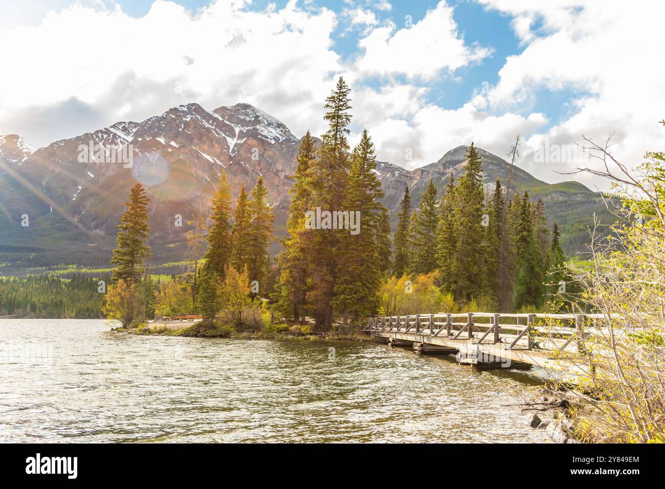 Incredible nature views at Pyramid Lake in Jasper National Park during ...