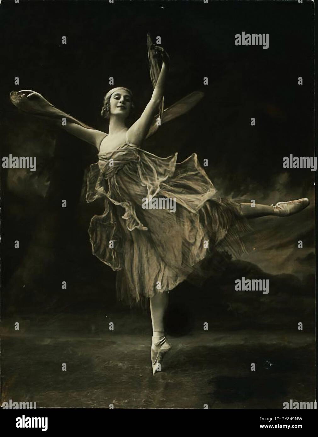 Vintage Photograph of ballerina dancer Anna Pavlova, circa. 1920s Stock ...
