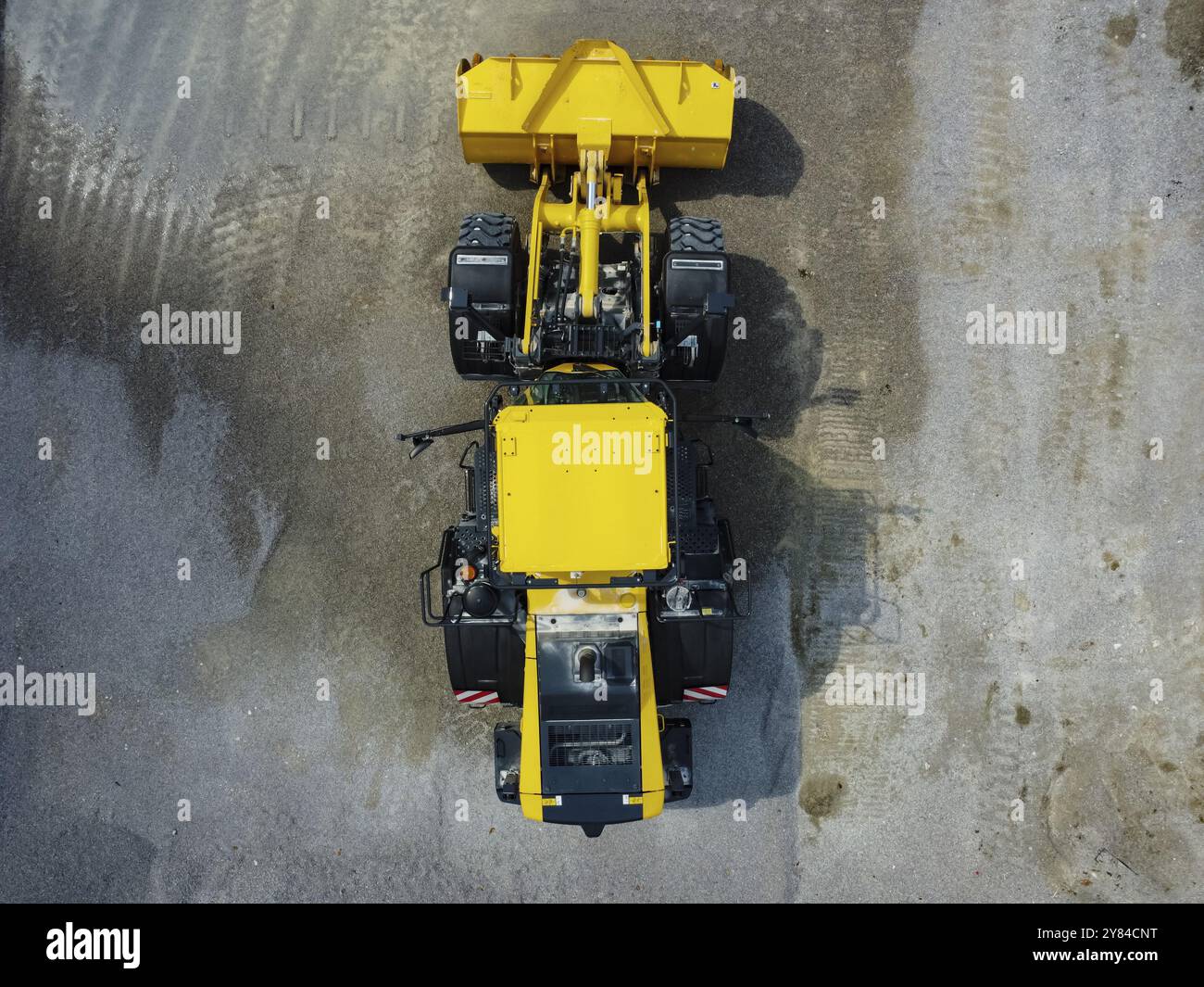 Bulldozer top view hi-res stock photography and images - Alamy