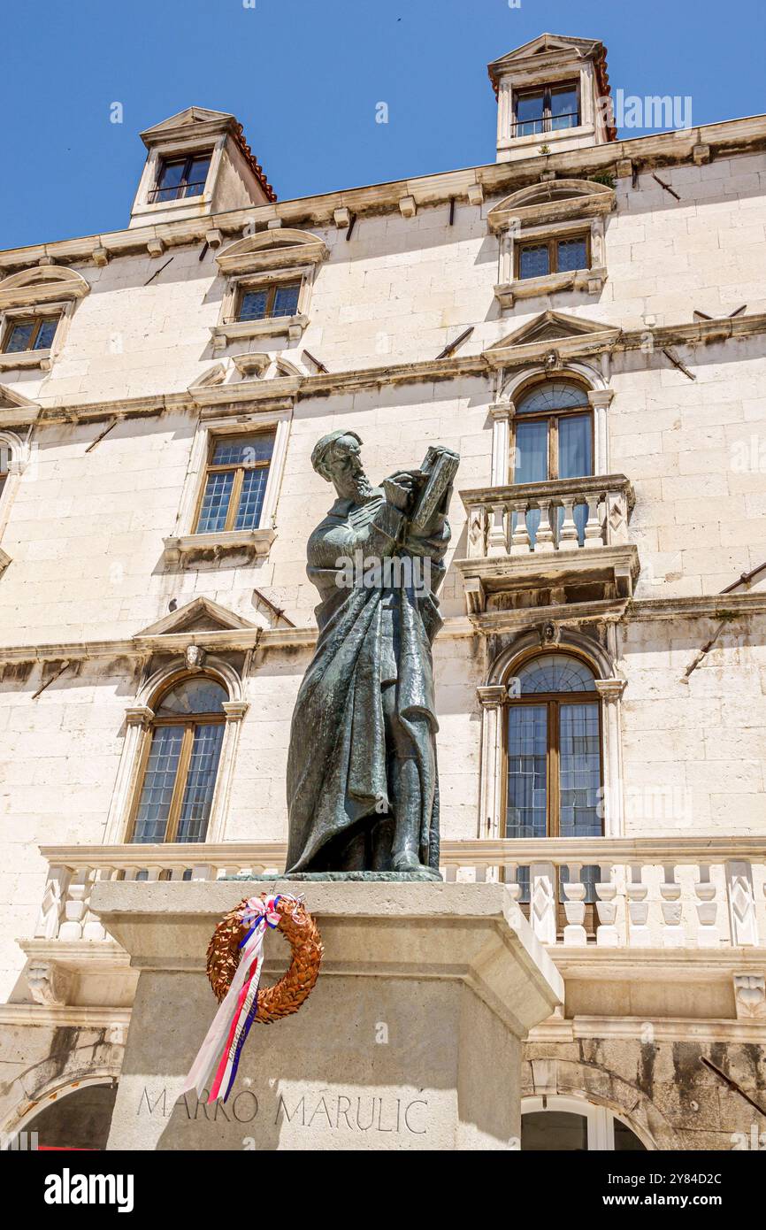 Statue poet marko marulic hi-res stock photography and images - Alamy