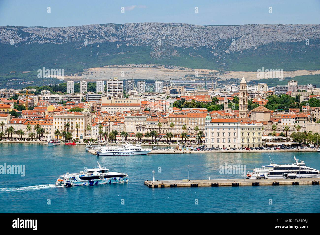 Tp line catamaran hi-res stock photography and images - Alamy