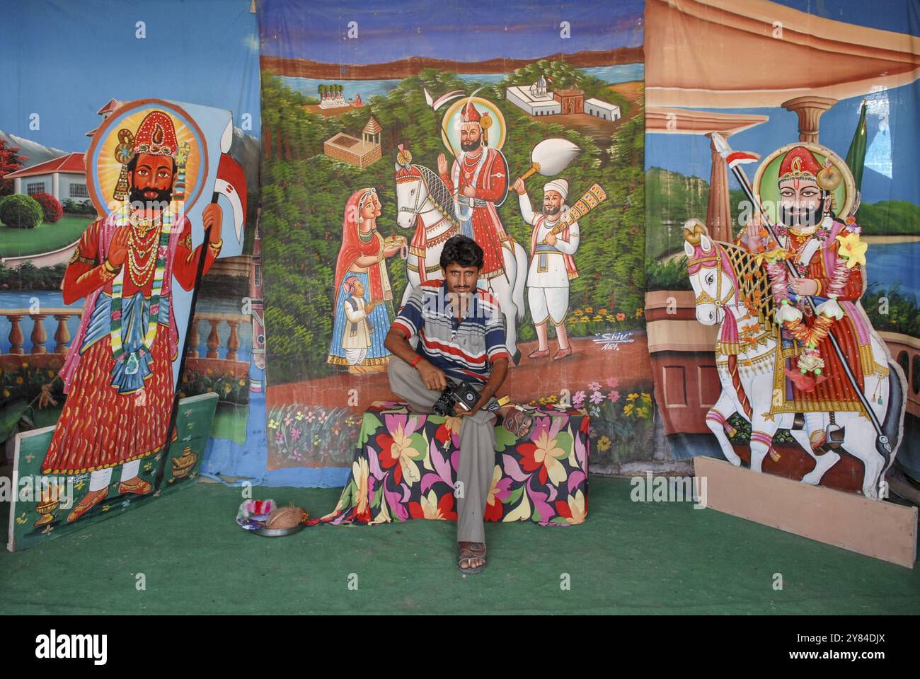Photographer, photo studio, Ram Devra pilgrimage festival, Ramdevra ...