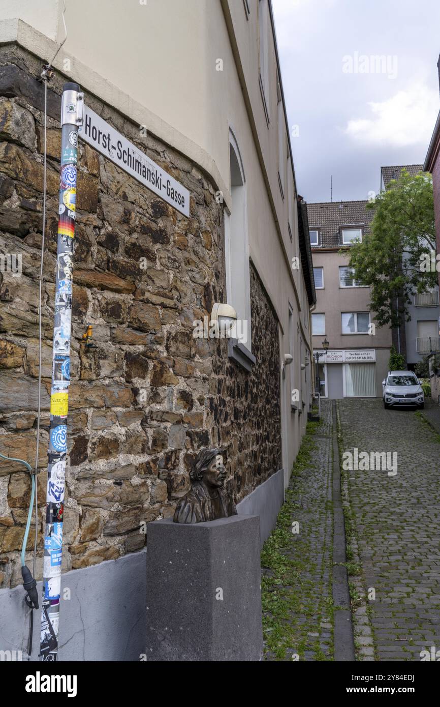 Horst-Schimanski-Gasse in Duisburg-Ruhrort, the filming location for ...
