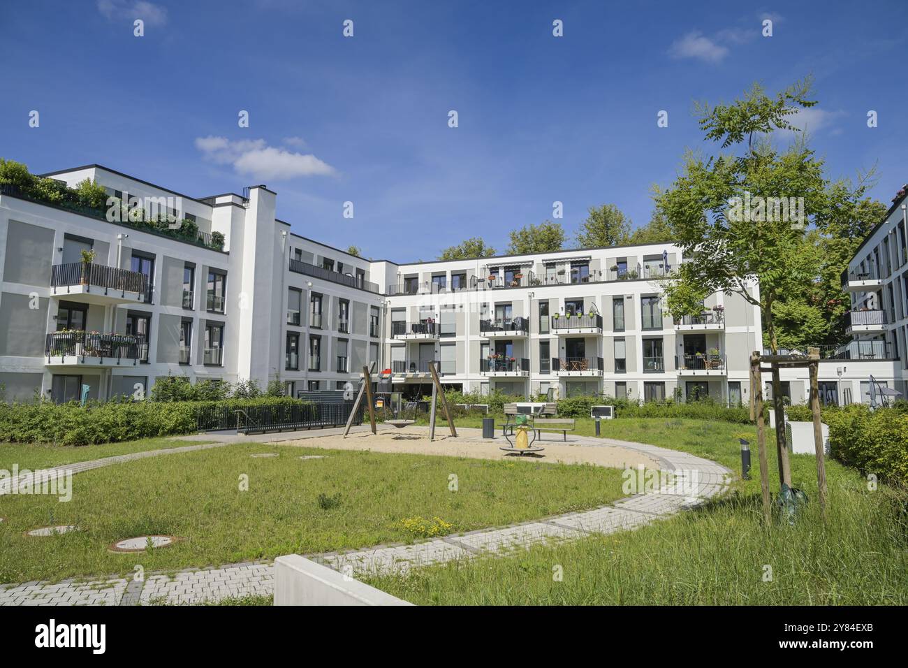 New buildings Lankwitzer Hofgaerten by Bonava, former studio site of ...
