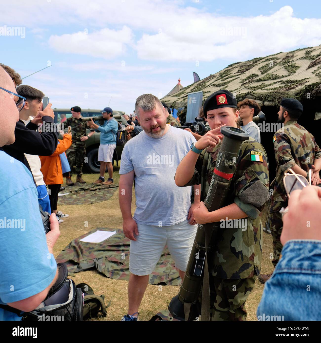 Irish defence forces uniform hi-res stock photography and images - Alamy