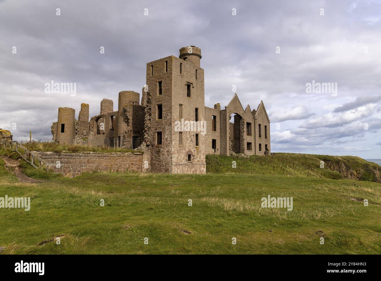 New Slains Castle, ruined castle on the cliffs, Cruden Bay, Peterhead ...