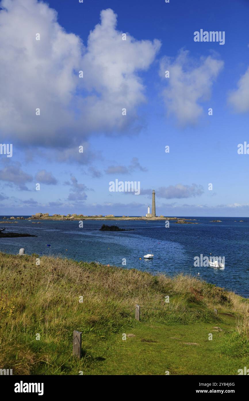 Island Ile Vierge with lighthouses Phare de l'Ile Vierge, old ...
