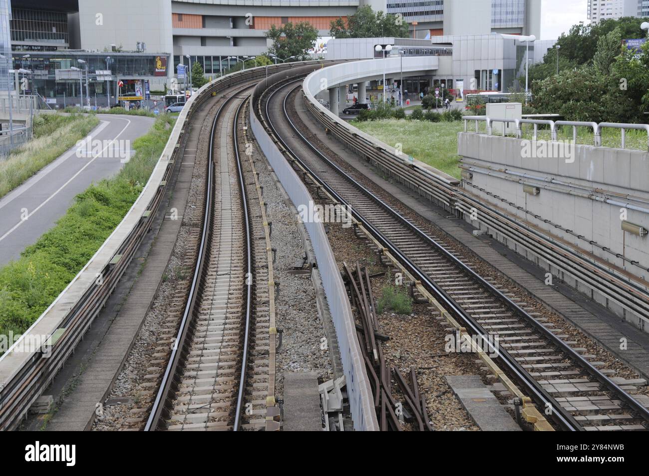 Underground tracks next to Kaisermuehlen Vienna Austria Stock Photo - Alamy
