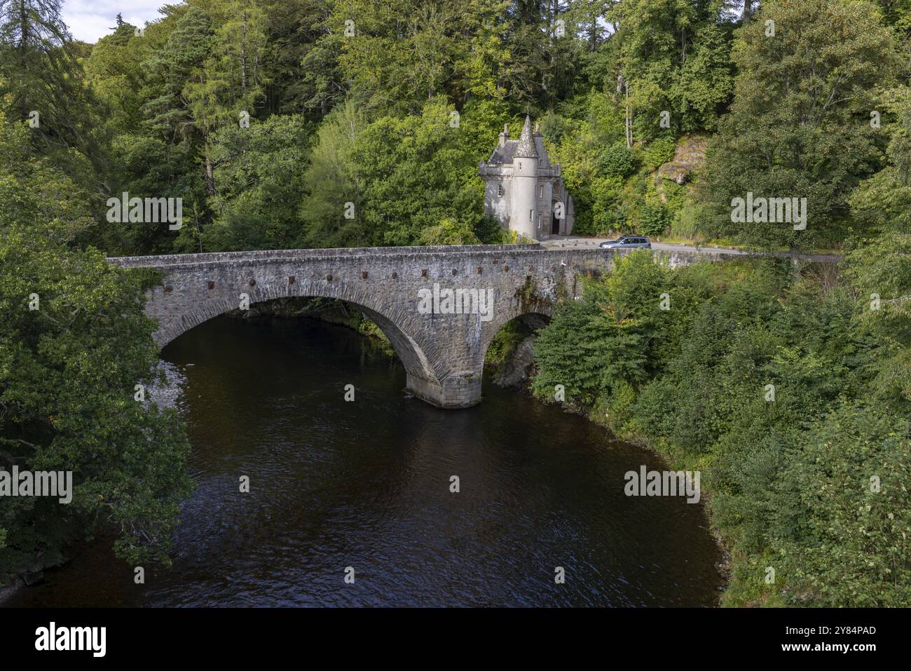 Old stone arch bridge, Bridge of Avon, Ballindalloch, Highlands ...
