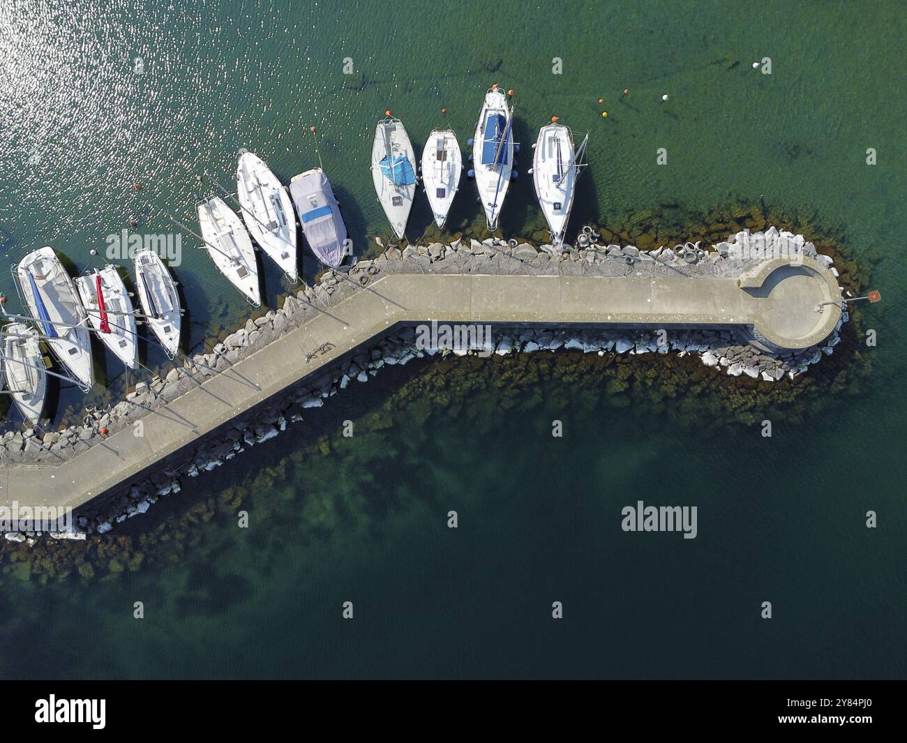 Aerial photos of boats hi-res stock photography and images - Alamy