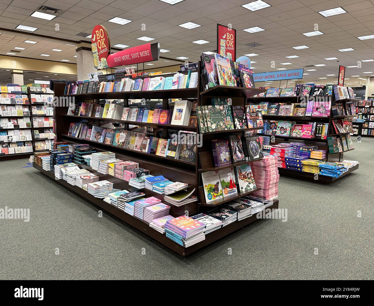 Shelf wide selection colorful hi-res stock photography and images - Alamy