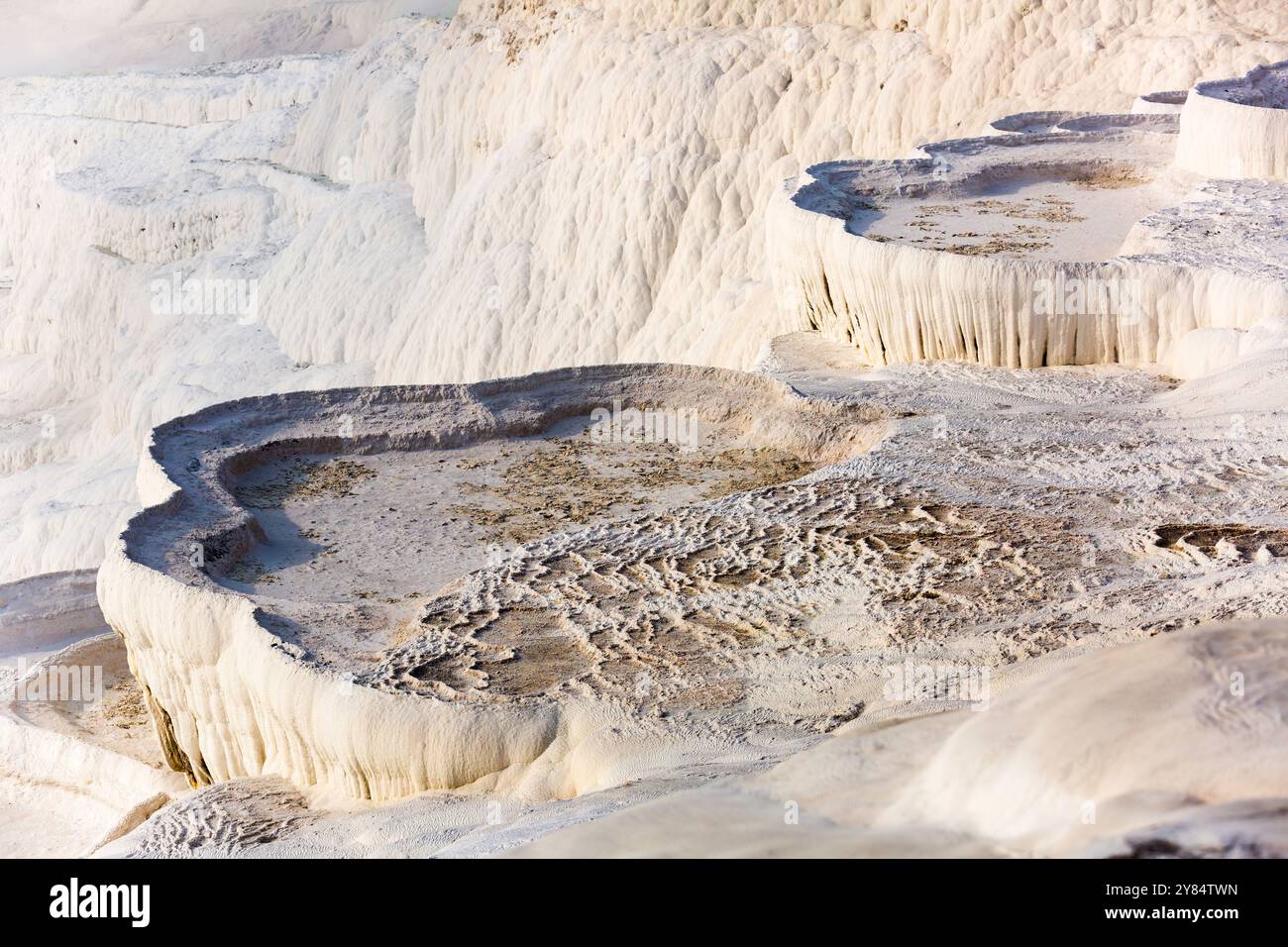 Travertine terraces at Pamukkale Stock Photo - Alamy