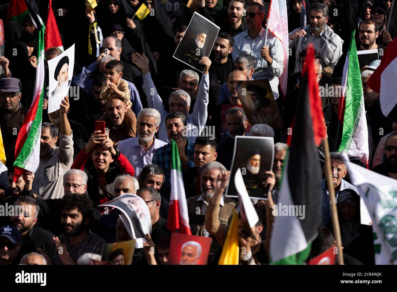 Hassan nasrallah iran hi-res stock photography and images - Alamy
