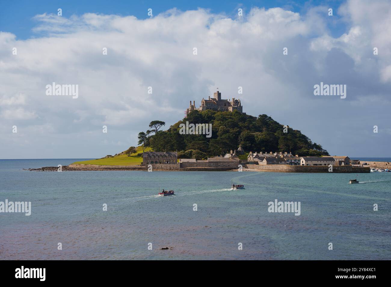 St Michael's Mount medieval castle cornwall Stock Photo - Alamy