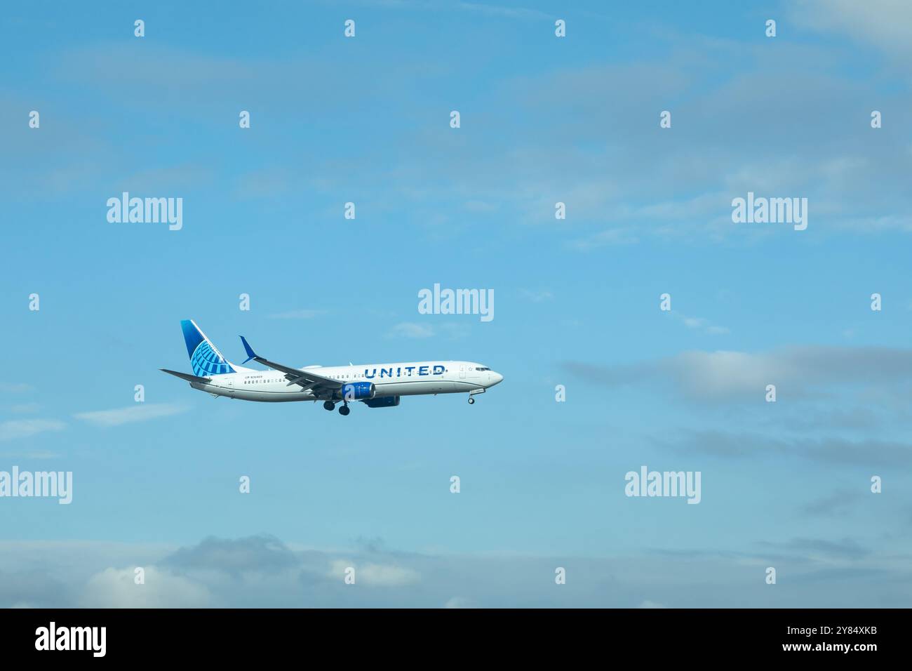 Elizabeth, New Jersey - October 2, 2024: A United Airlines Boeing 737 ...