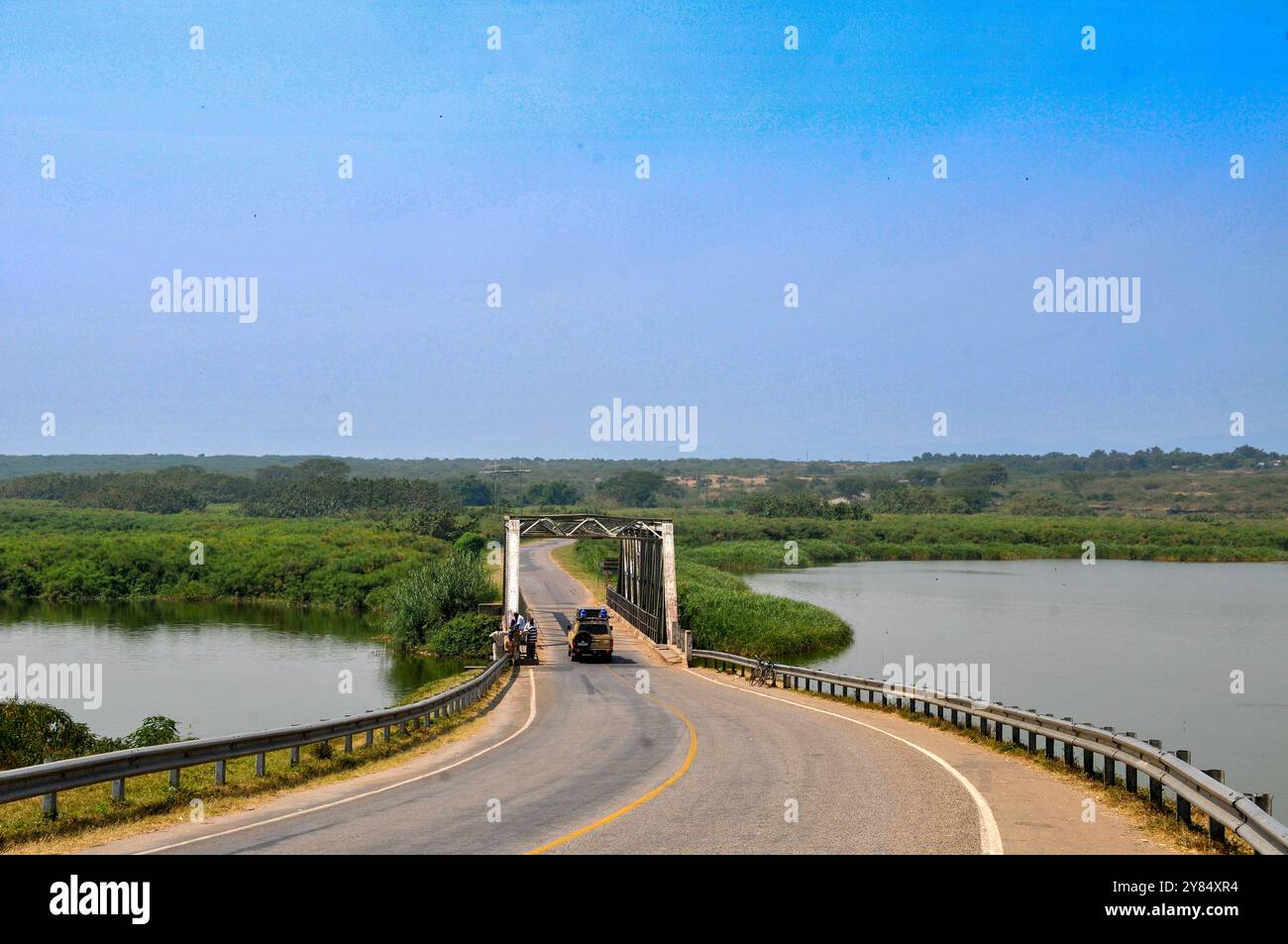 Katunguru bridge hi-res stock photography and images - Alamy