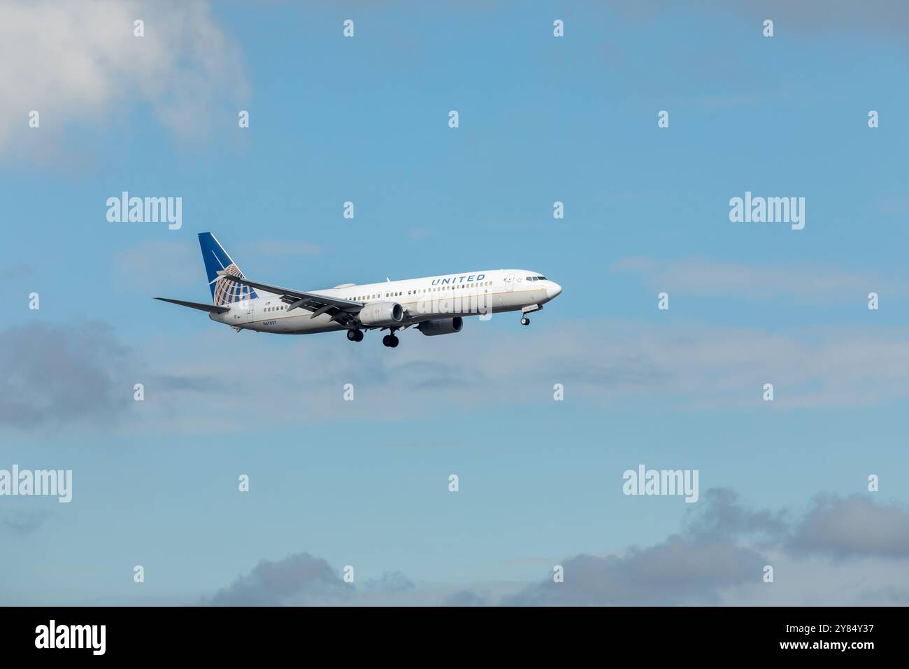 Elizabeth, New Jersey - October 2, 2024: A United Airlines Boeing 737 ...