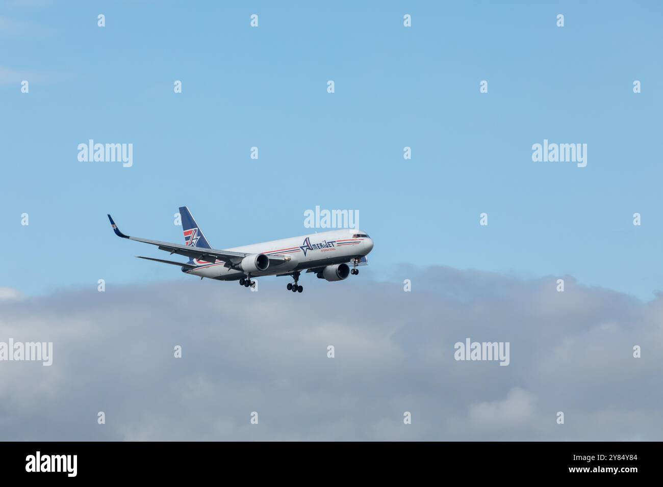 Elizabeth, New Jersey - October 2, 2024: An Amerijet Boeing 767 lands ...