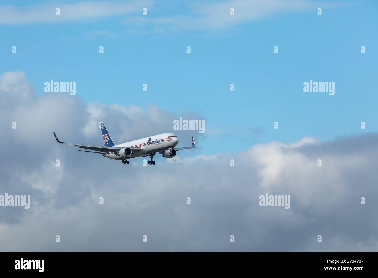 Elizabeth, New Jersey - October 2, 2024: An Amerijet Boeing 767 lands ...