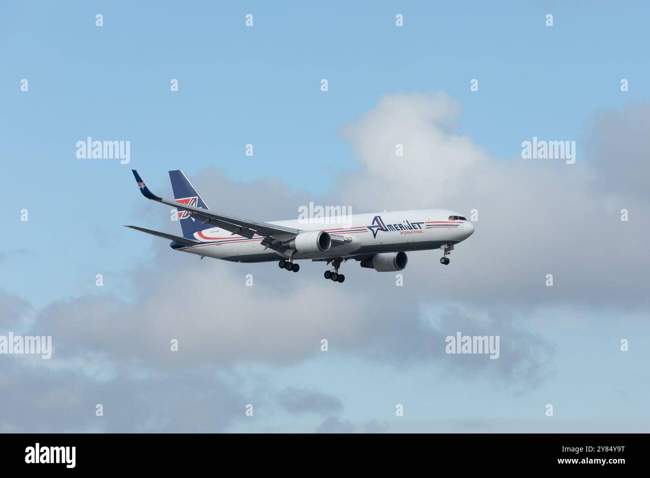 Elizabeth, New Jersey - October 2, 2024: An Amerijet Boeing 767 lands ...