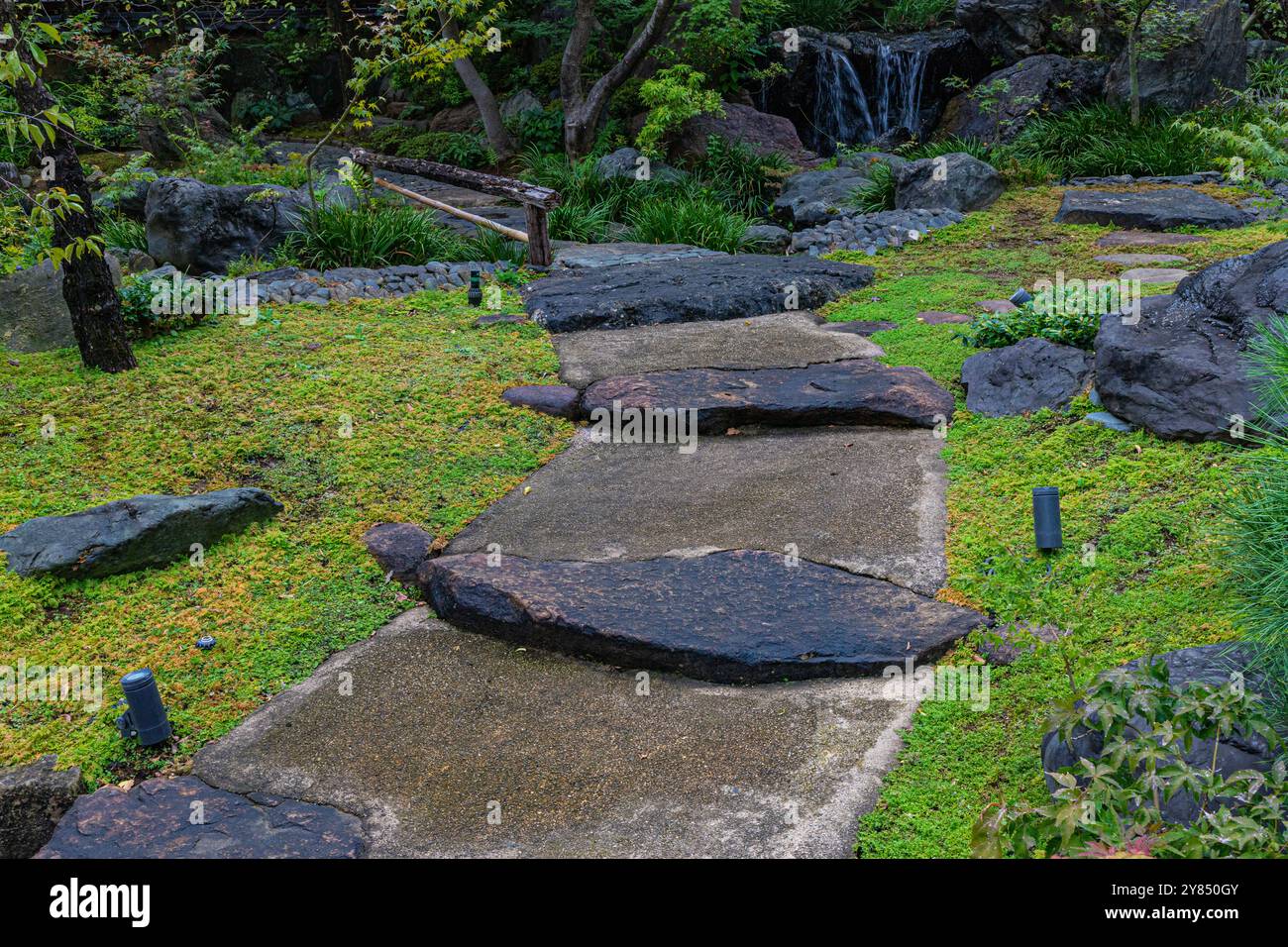 Yushima Tenmangu Shrine Garden, commonly known as Yushima Tenjin, is ...