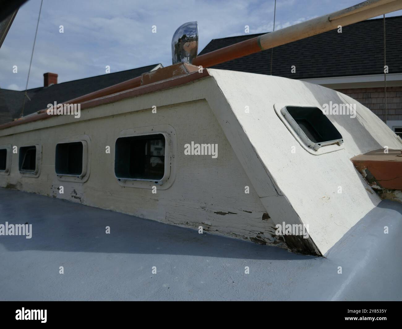 Old ship deck windows sea hi-res stock photography and images - Alamy