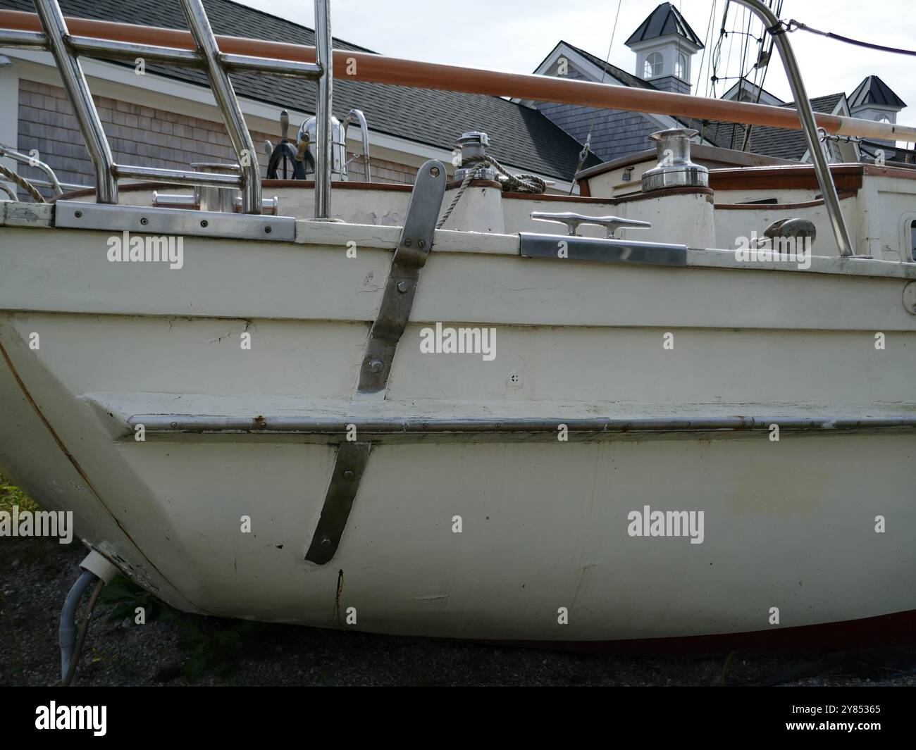 Weathered hull of old grounded sailing ship Stock Photo - Alamy