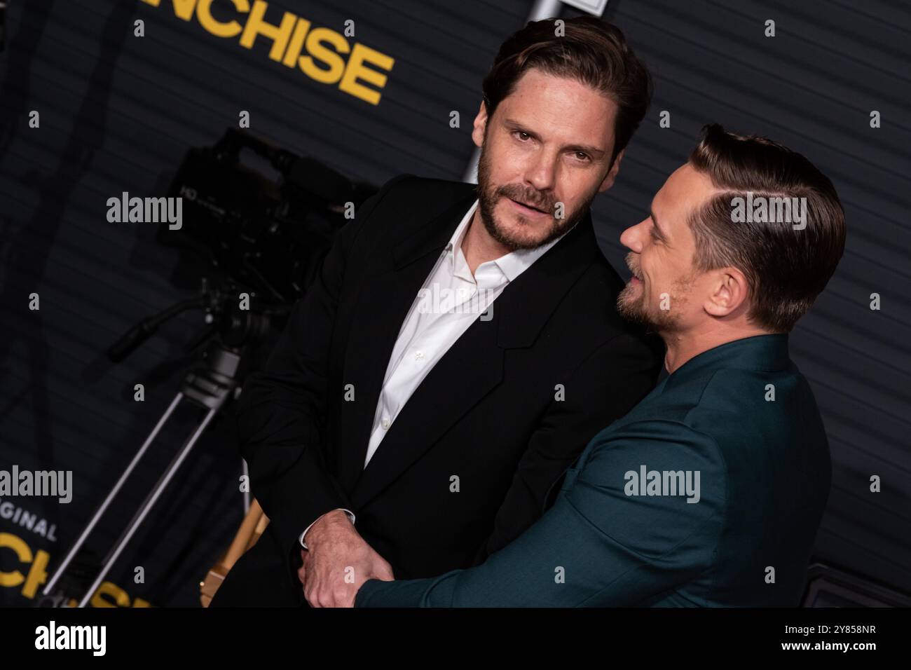 Los Angeles, USA. 02nd Oct, 2024. Daniel Brühl, Billy Magnussen attends ...
