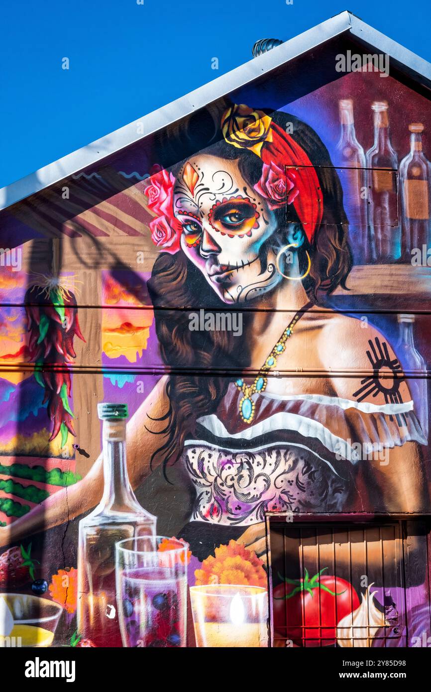 Mural hispano hi-res stock photography and images - Alamy