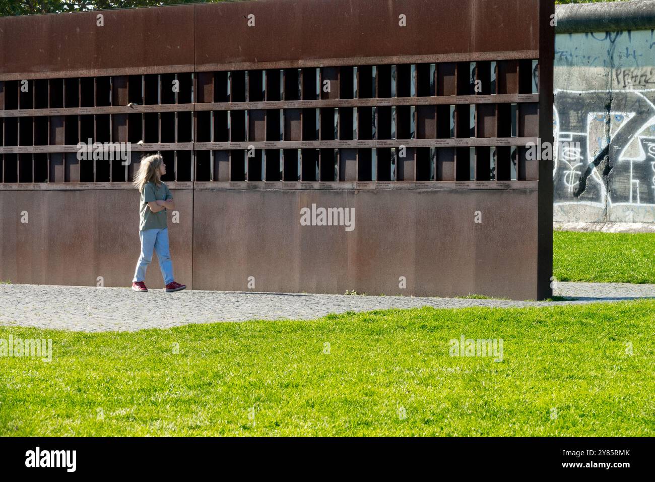 Girl Berlin Germany Small Visitor at Memory Place Berlin Wall Memorial ...