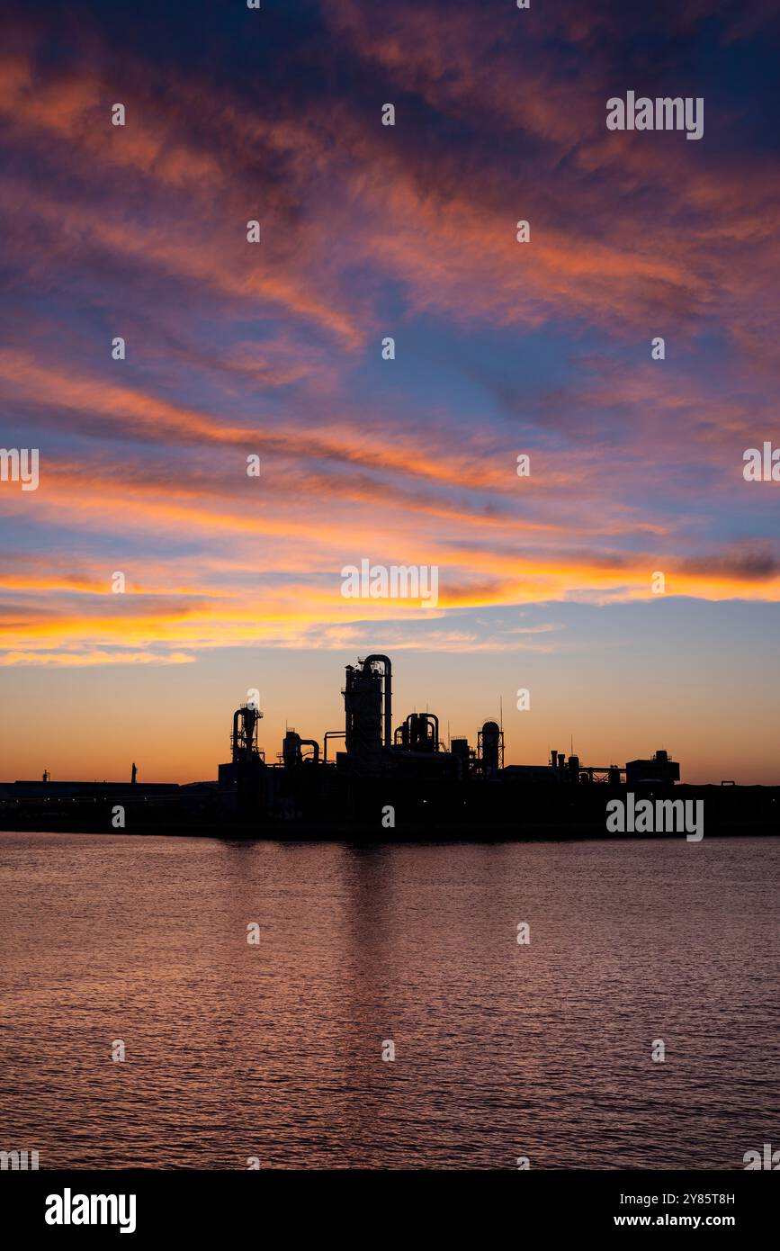 Industrial port incheon south hi-res stock photography and images - Alamy