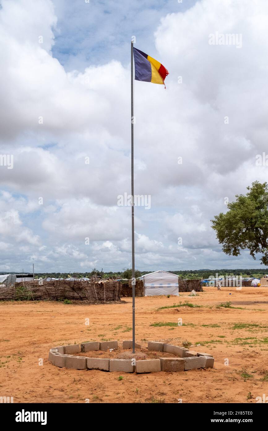 Drapeau chad hi-res stock photography and images - Alamy