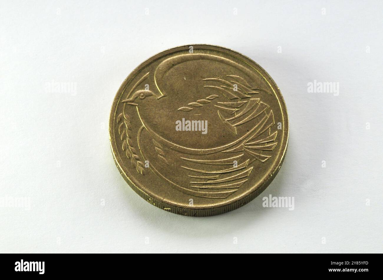 Two pounds coin of UK Decimal currency Stock Photo - Alamy