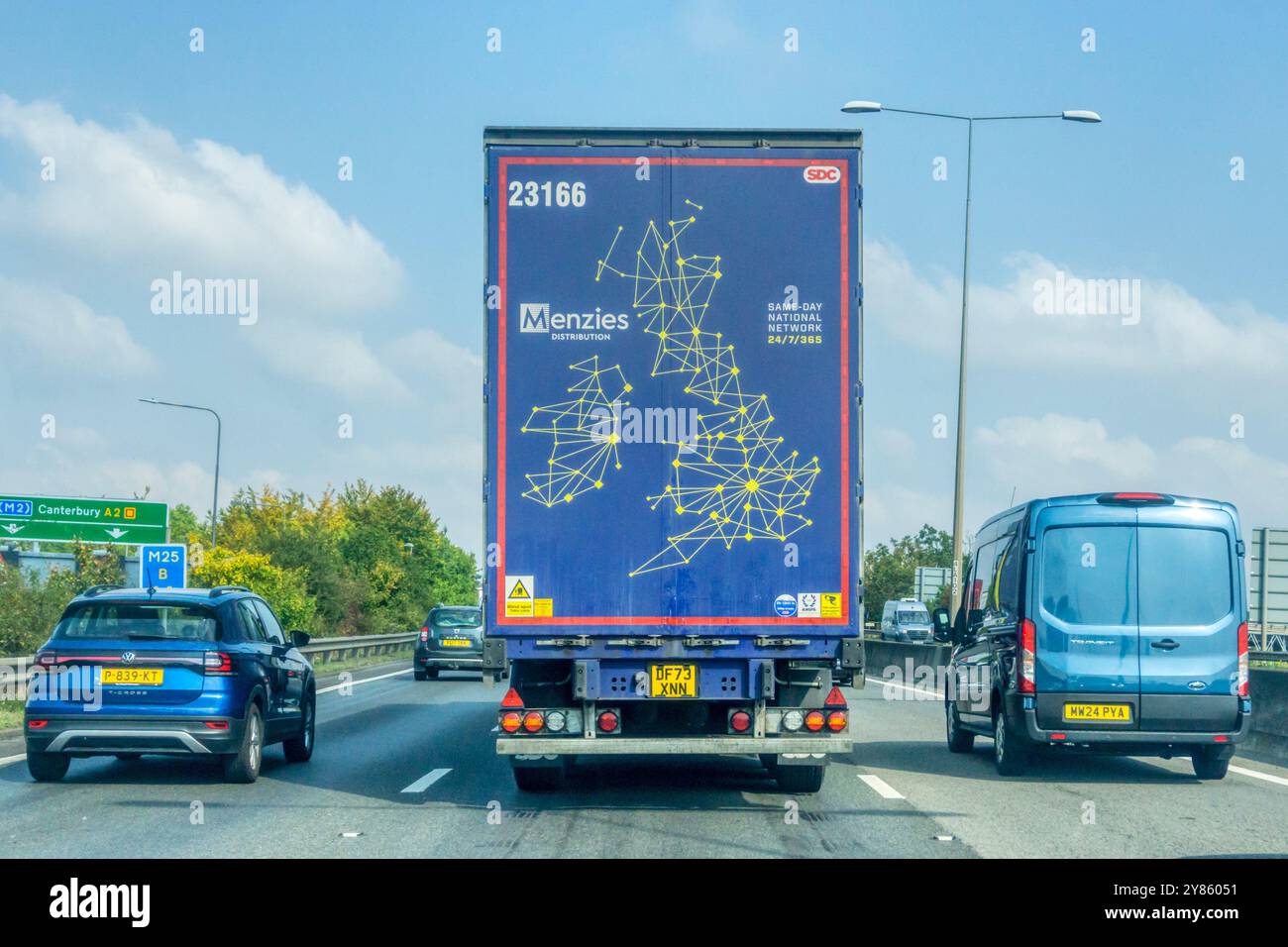 Menzies distribution lorry hi-res stock photography and images - Alamy