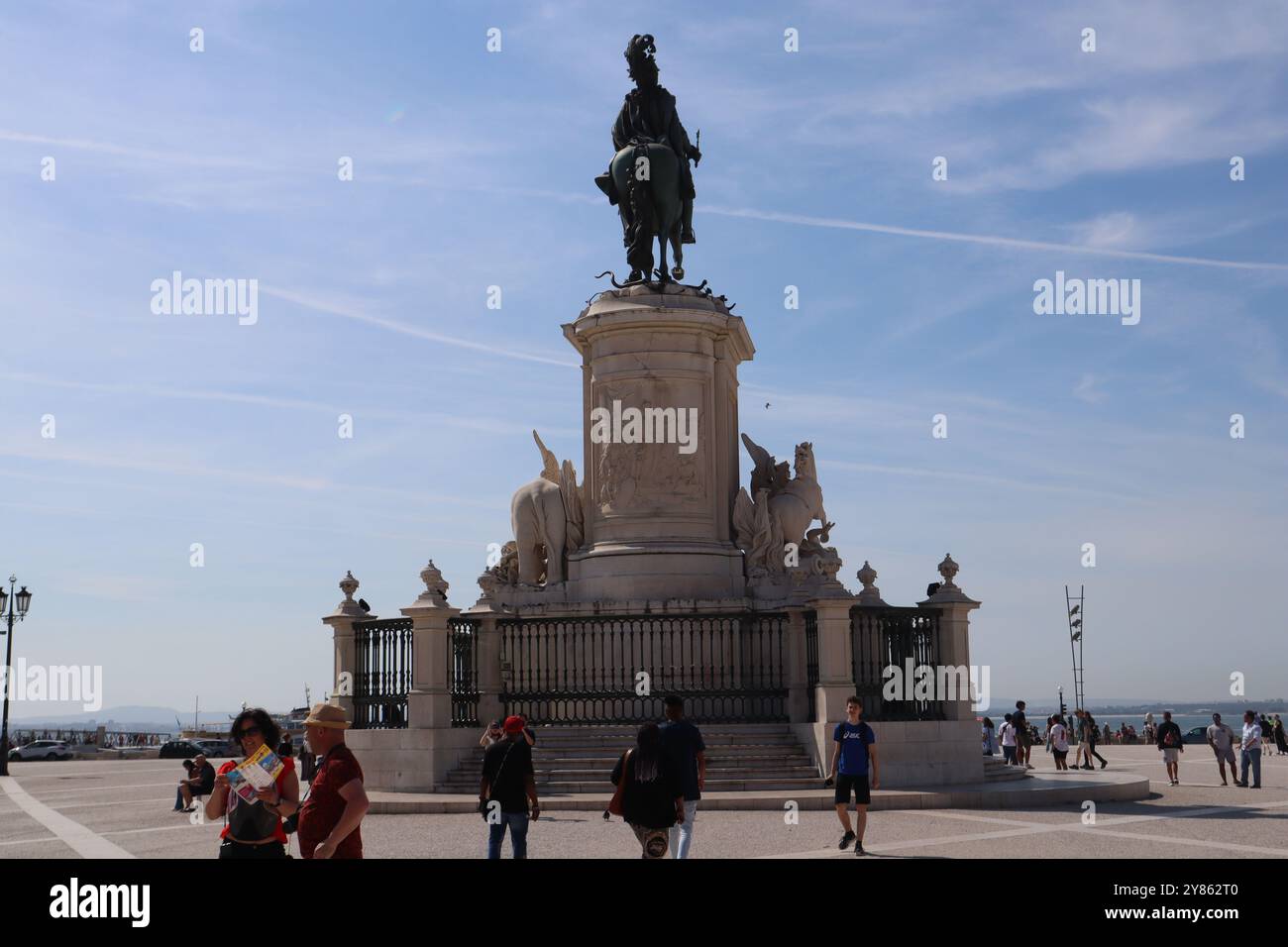equestrian statue of king jose I Stock Photo - Alamy