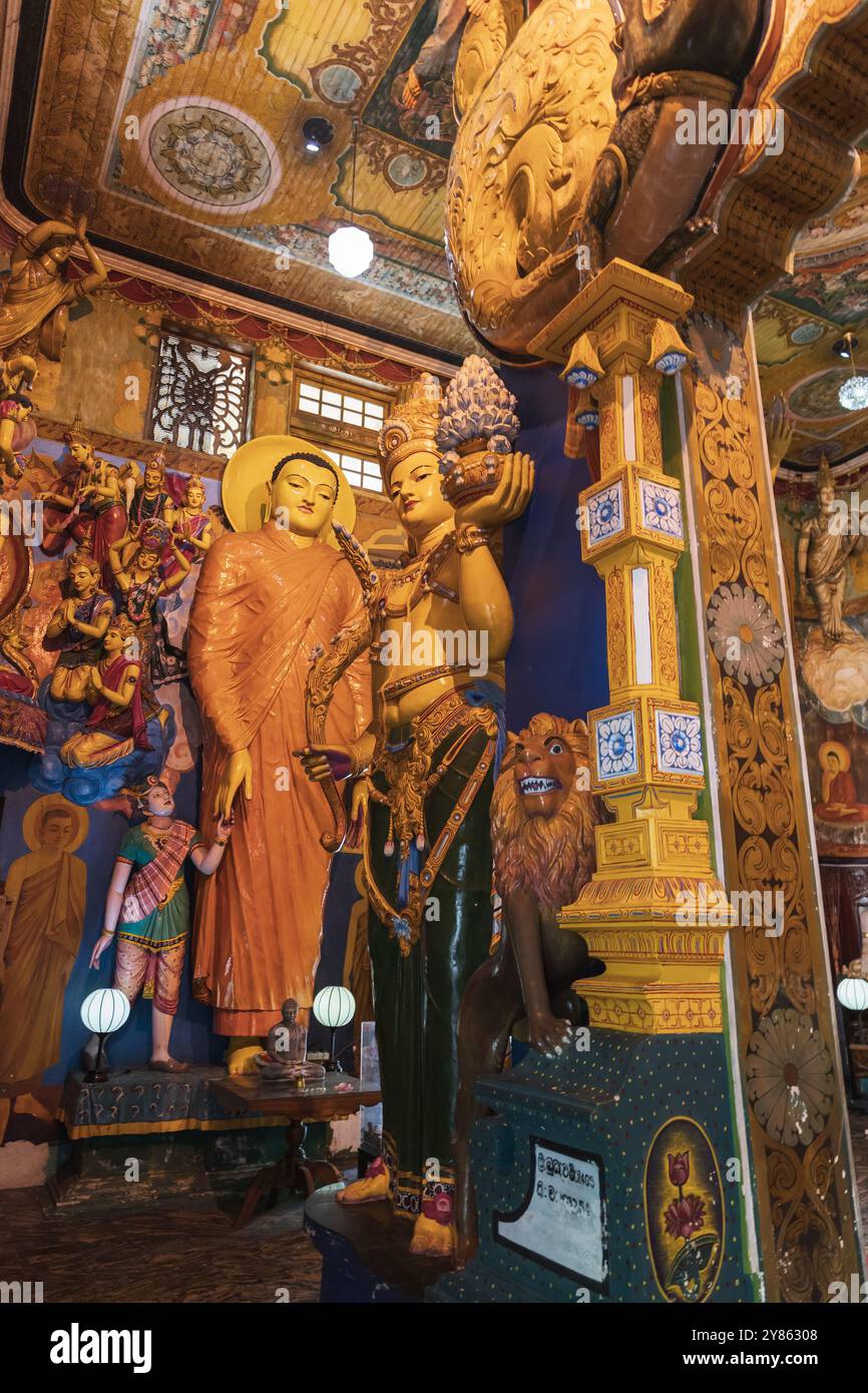 Colombo, Sri Lanka - December 3, 2021: Buddhhist statues at the ...