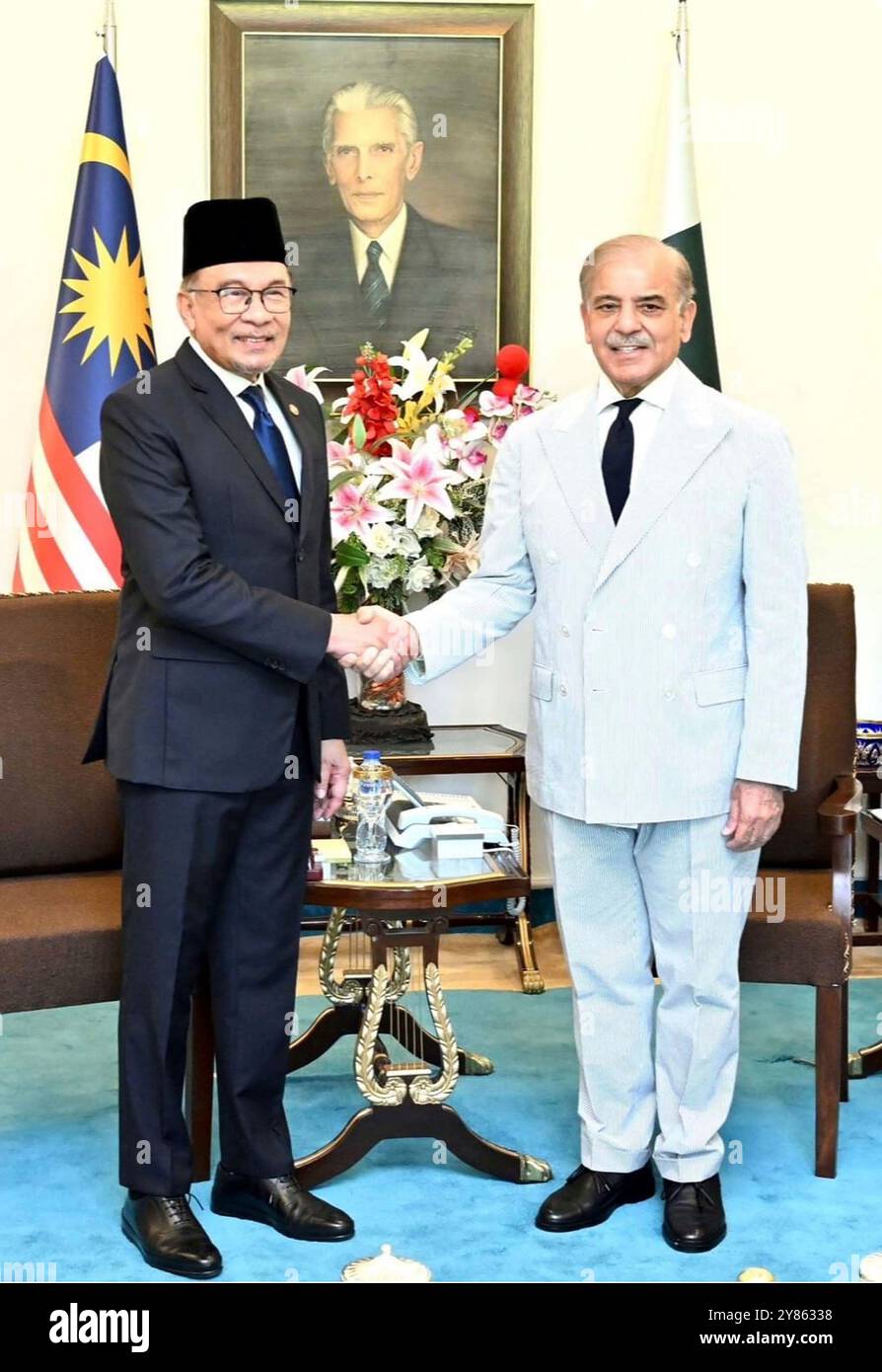 In this photo released by Pakistan's Prime Minister Office, Pakistan's ...