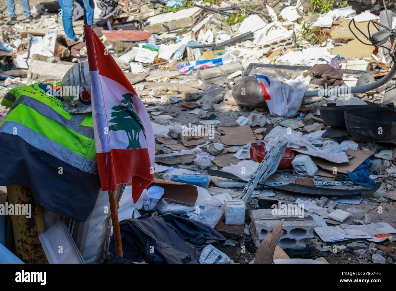 Sylvain Rostaing / Le Pictorium - Beirut on October 3 after a night of ...
