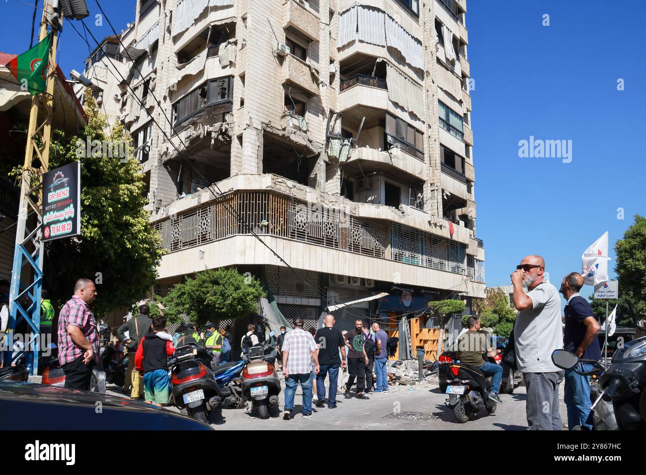 Sylvain Rostaing / Le Pictorium - Beirut on October 3 after a night of ...
