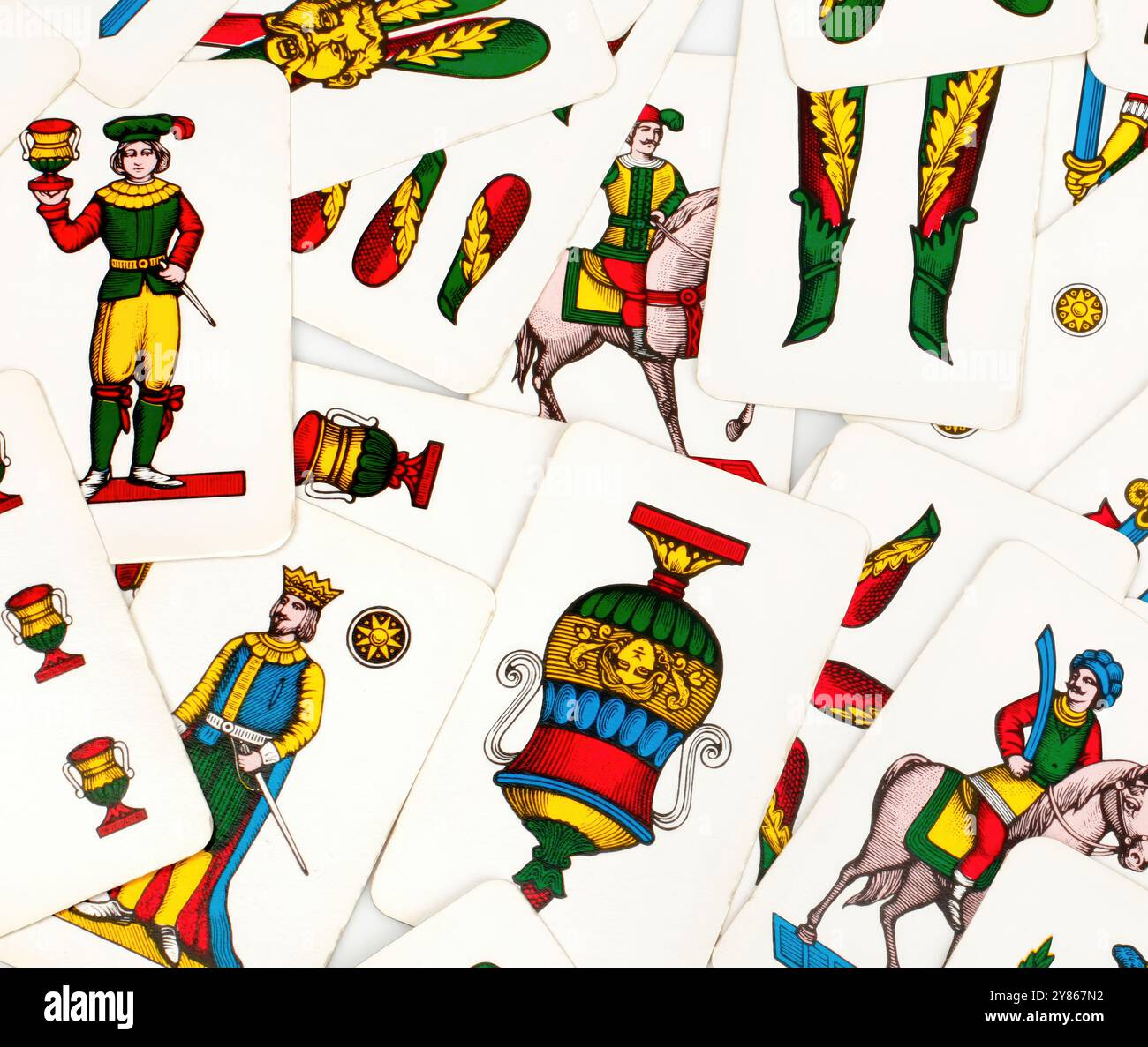 Italian playing cards hi-res stock photography and images - Alamy