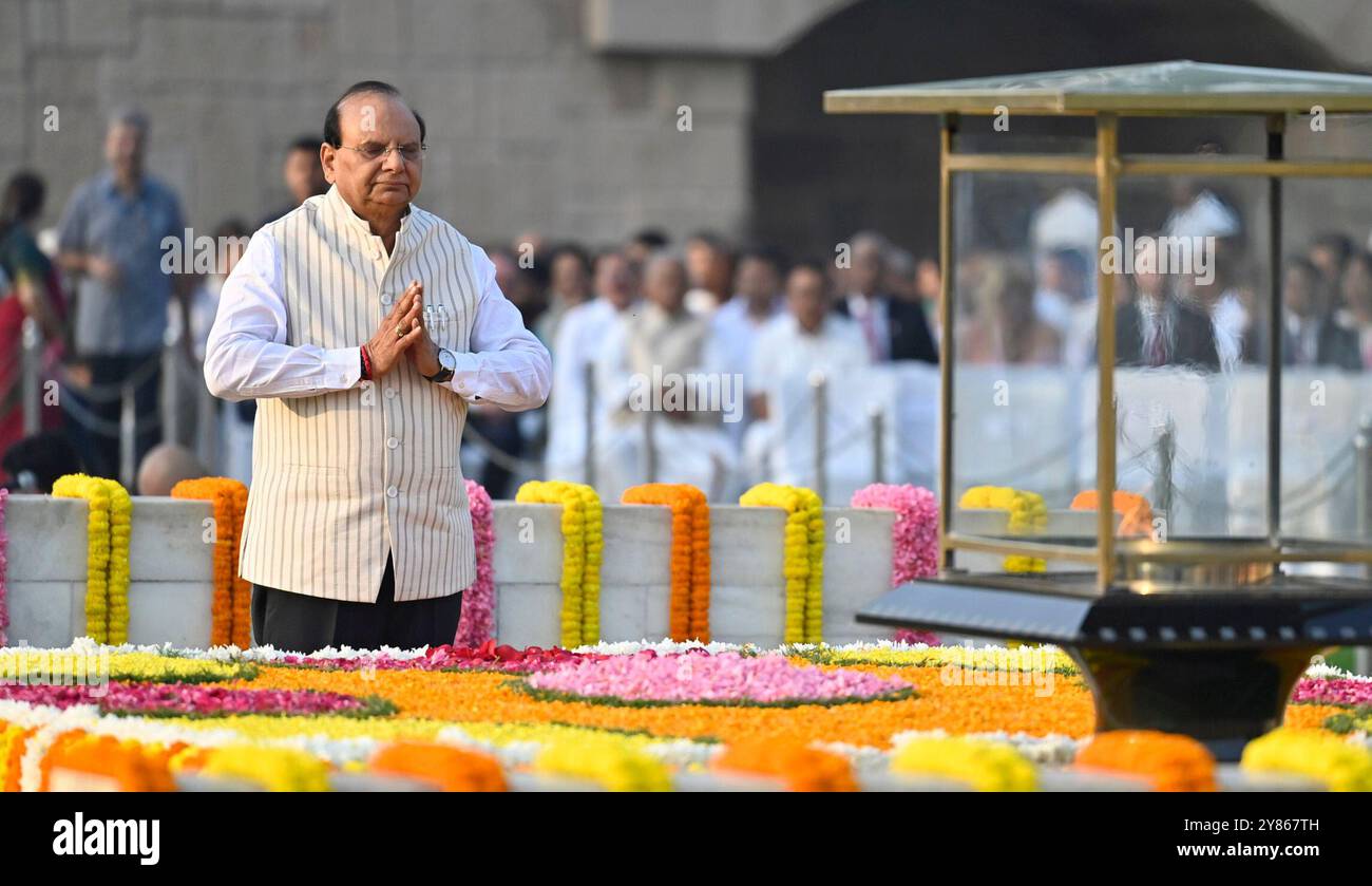 NEW DELHI, INDIA - OCTOBER 2: Delhi Lieutenant Governor Vinai Kumar ...