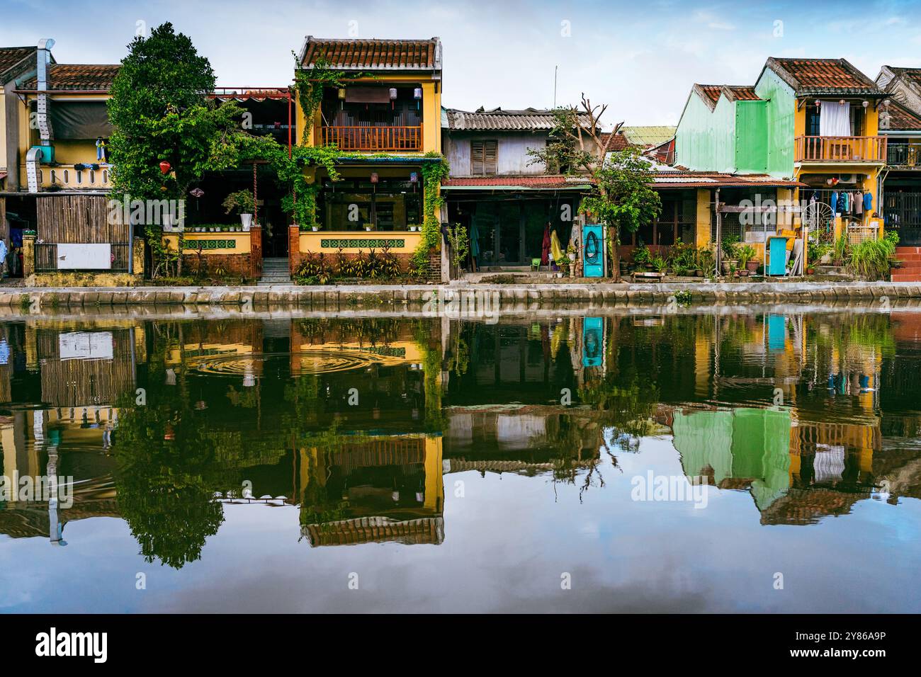 Traditional Vietnamese architecture view in Hoi An Old Twon during ...