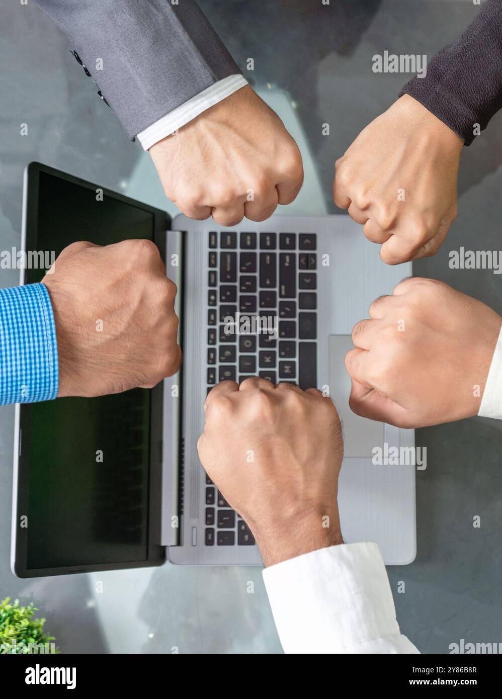 Engaging collaborative team meeting hi-res stock photography and images - Alamy