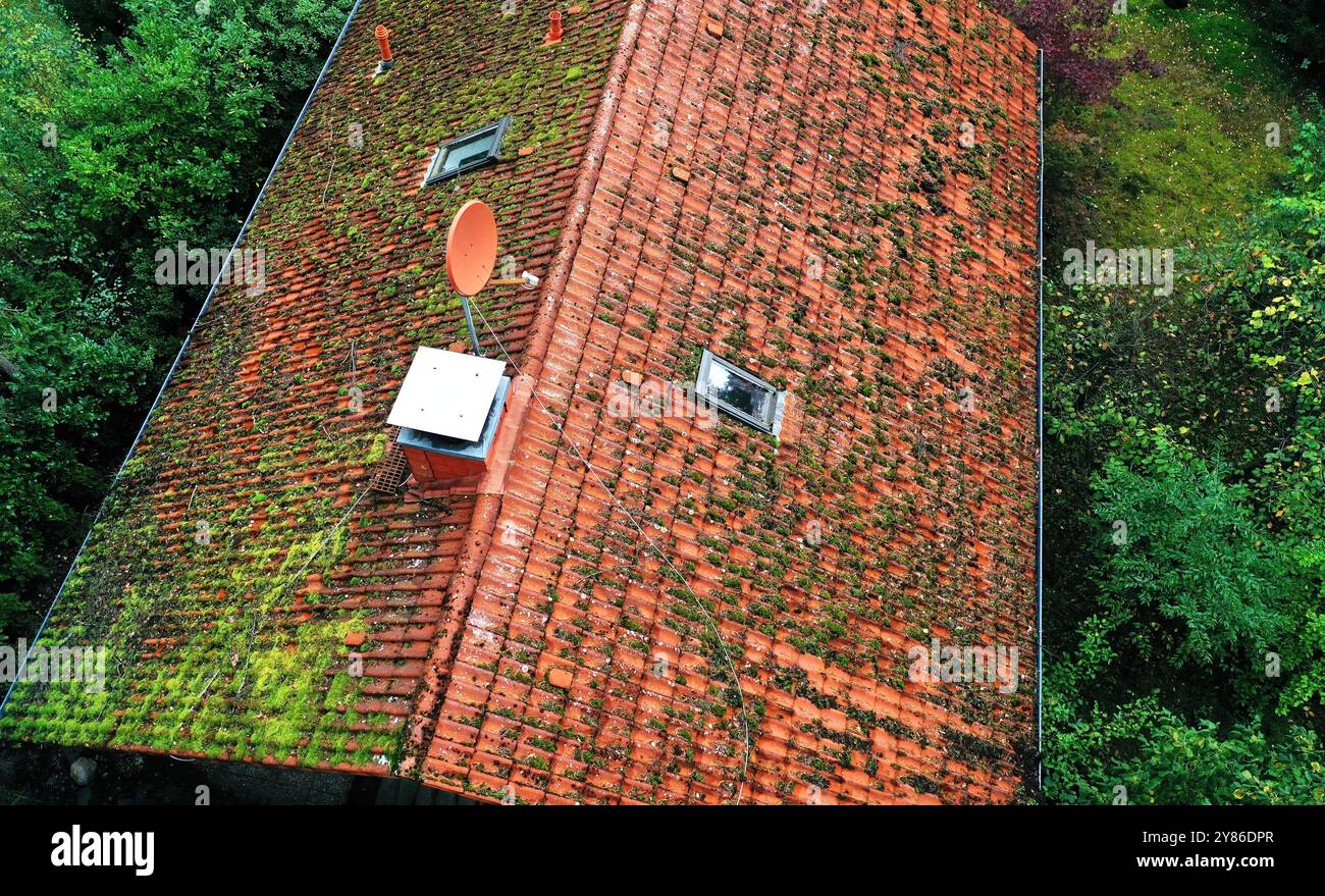 Potential damage to structure hi-res stock photography and images - Alamy