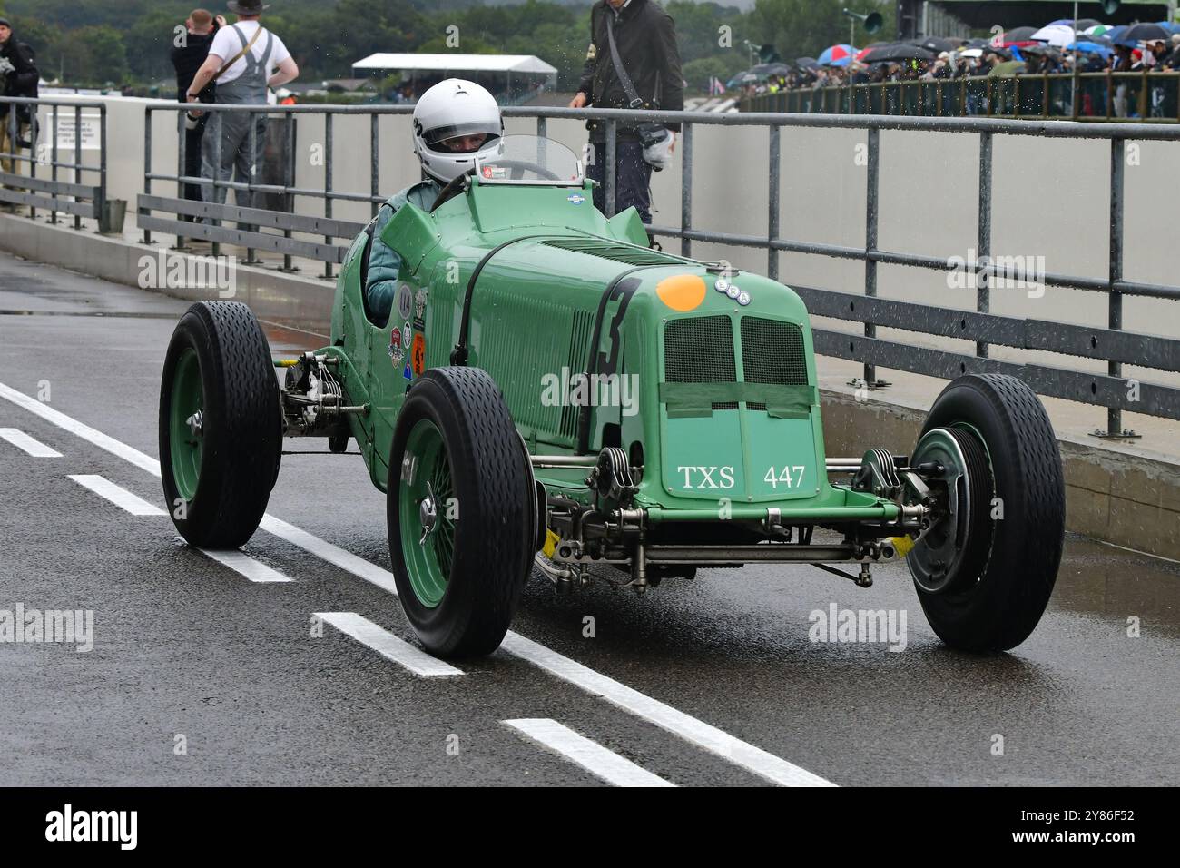 Mark Gillies, ERA A-Type R3A, Goodwood Trophy, a twenty minute race for ...