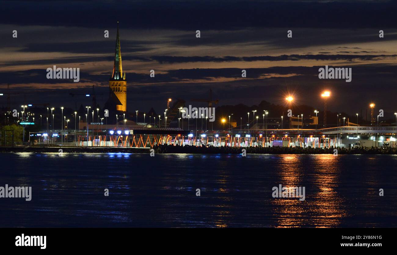 Tallinn water hi-res stock photography and images - Alamy
